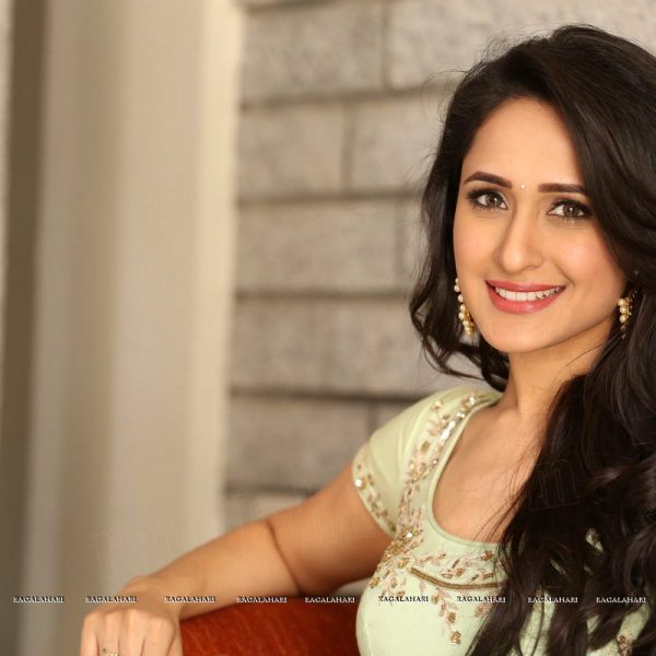 Manini Chadha Net Worth, Height, Biography & More - MP3 News Wire